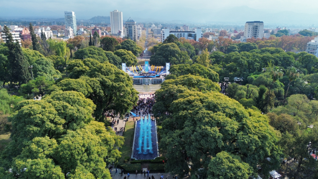 Qué Hacer en Mendoza Capital: 15 Planes Imperdibles en 2025